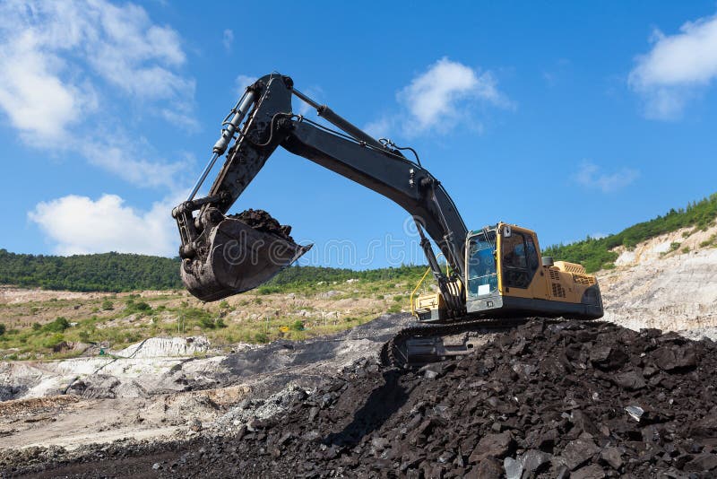 Yellow Backhoe Work in Coalmine Stock Photo - Image of cargo, fossil ...
