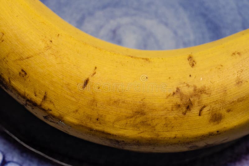 Yellow banana on a plate.. stock image. Image of diet - 370908911