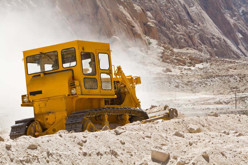 Yellow bulldozer stock photo. Image of industry, excavate - 22885482