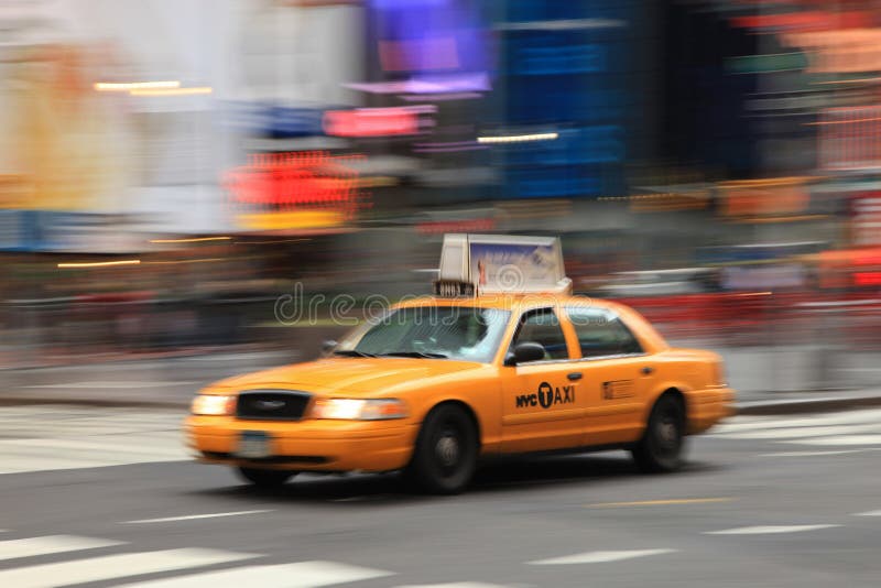 Yellow Cab in motion editorial photography. Image of light - 19284797