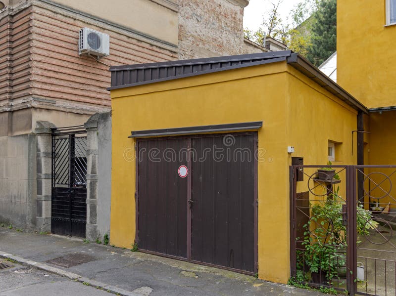 Yellow Car Garage stock image. Image of closed, entrance - 379513163