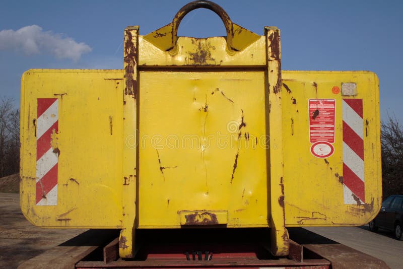 Yellow Container Picture. Image: 2427072