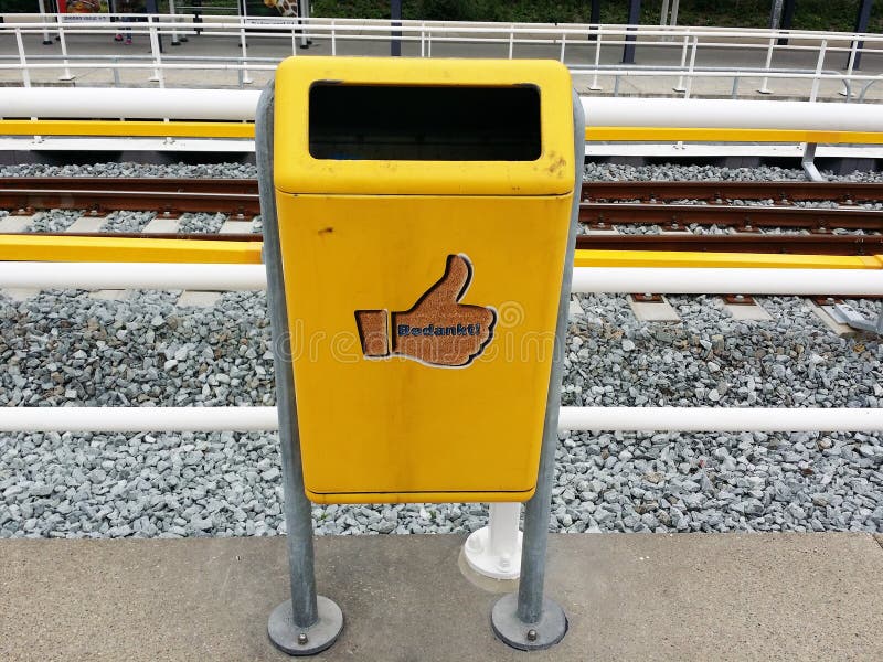 Yellow dustbin editorial photography. Image of mess, dustbin - 67020672