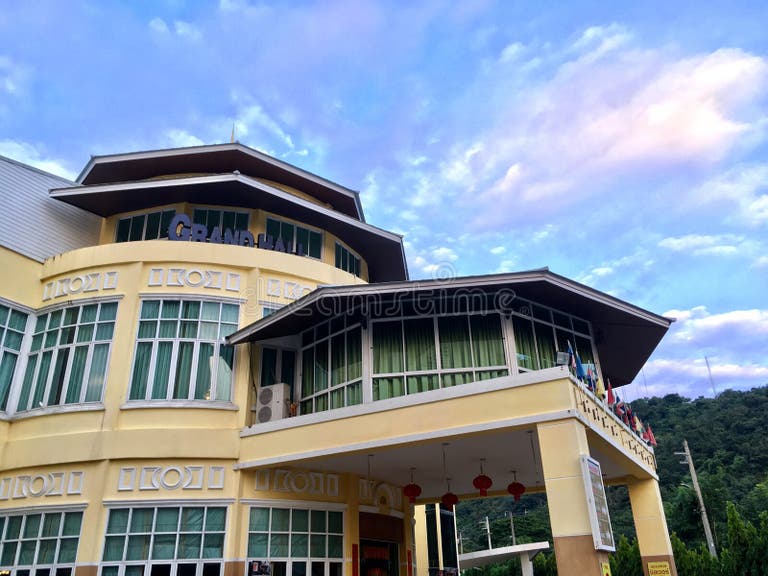 Yellow hotel building editorial photo. Image of architecture - 111993566