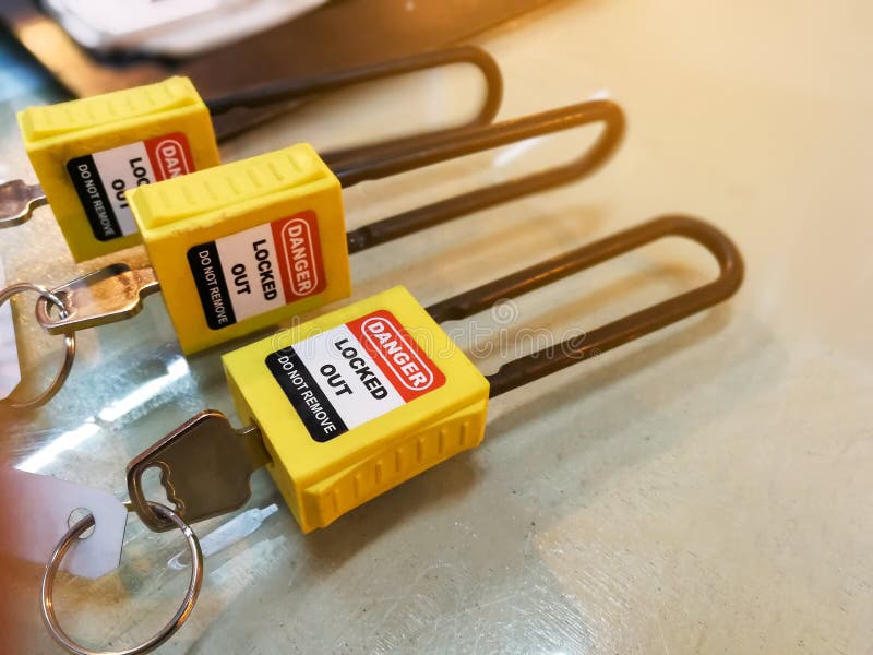 Yellow Key Lock and Tag for Process Cut Off Electrical,the Toggle T ...