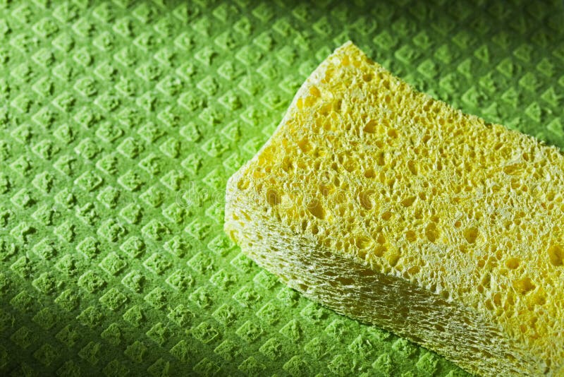 Yellow Kitchen Sponge on Dishcloth Stock Image - Image of wasing, cloth ...
