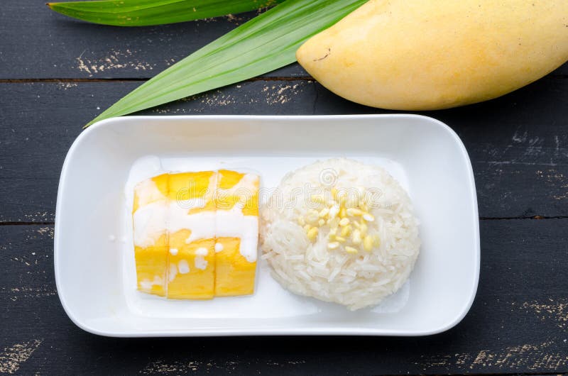Yellow Mango Sweet Sticky Rice and Coconut Milk Stock Photo - Image of ...