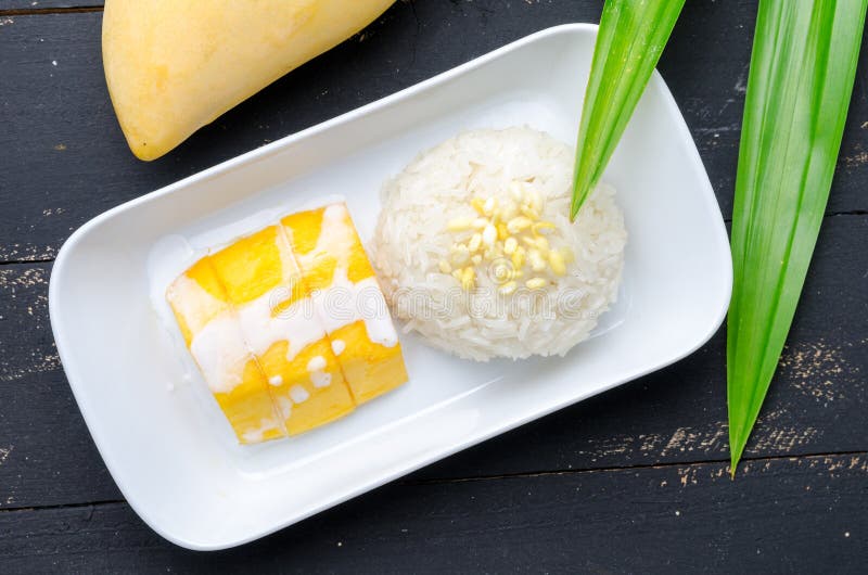 Yellow Mango Sweet Sticky Rice and Coconut Milk Stock Image - Image of ...