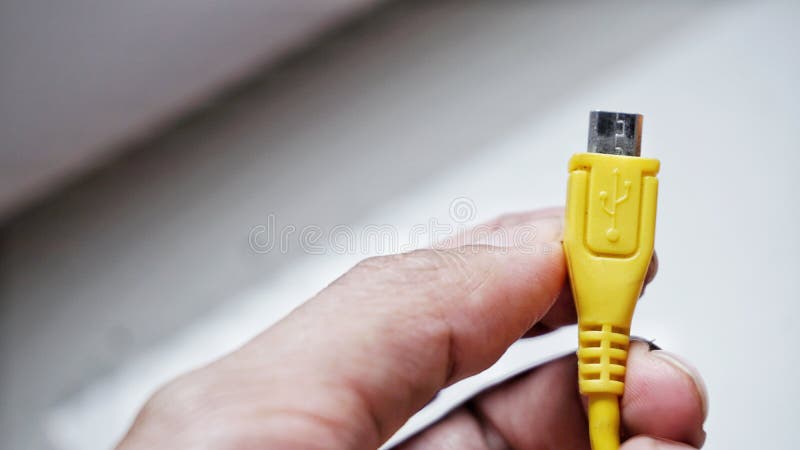 Yellow Micro USB Cables Adapter, USB Universal Plug Cable, Mobile Phone ...