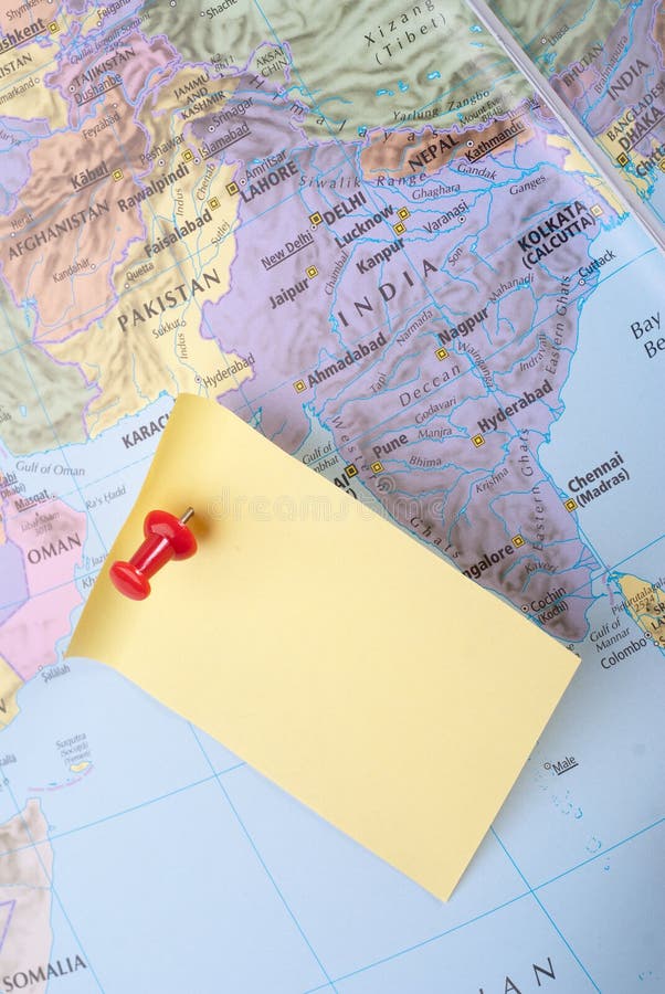 Yellow Note and Red Pin on Map Stock Photo - Image of memo, plastic ...
