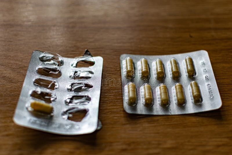 Yellow, Oval-shaped Tablets in Capsules, Absorbable Shell with Powder ...