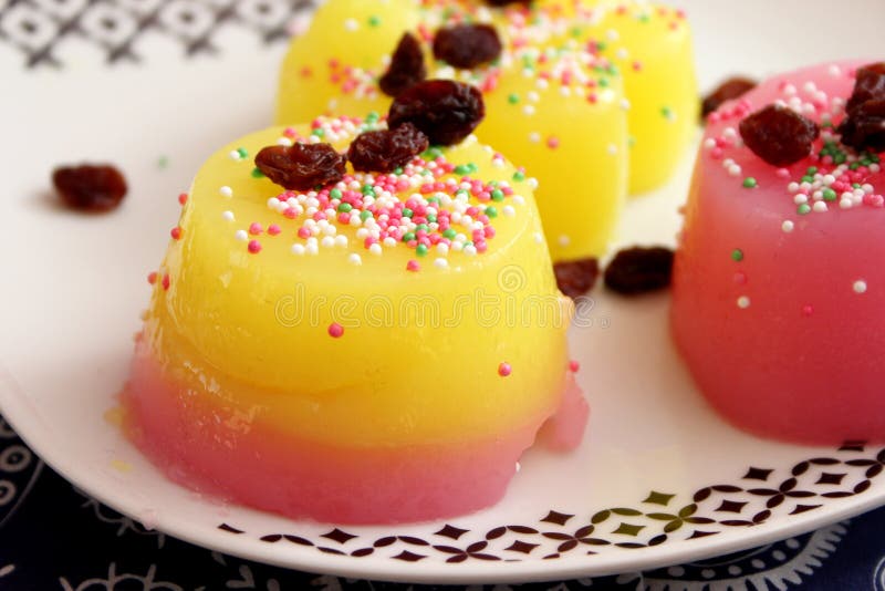 Yellow Pudding in White Bowl Stock Image - Image of apricot, cooking ...