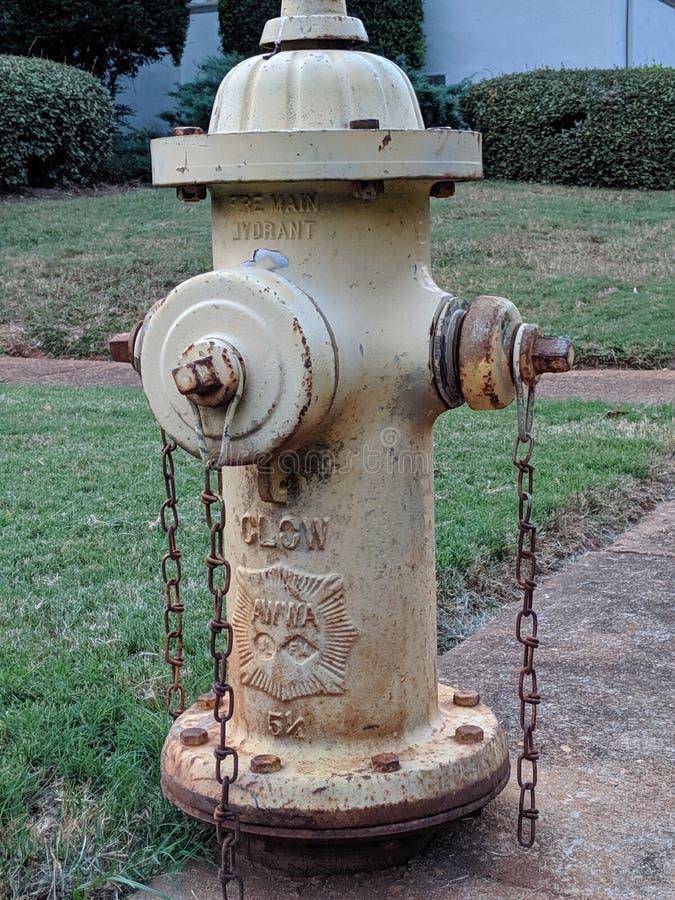 Yellow rusted fire hydrant editorial image. Image of rusted - 203747710