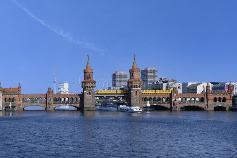 Oberbaum Bridge Over the Spree River, Berlin, Germany Stock Image ...