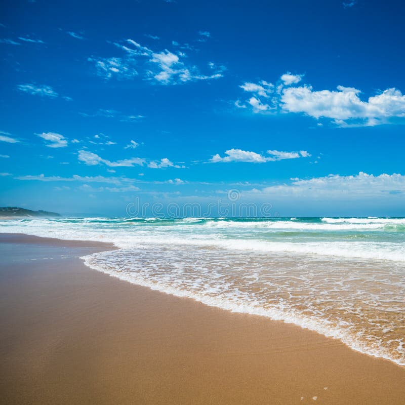 Beach, Sea and Deep Blue Sky Stock Photo - Image of edge, lost: 42986990
