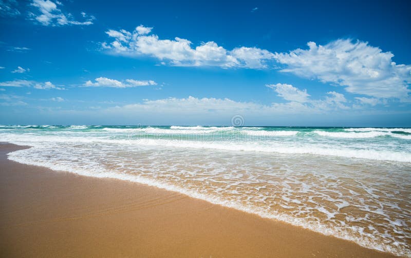 Beach, Sea and Deep Blue Sky Stock Photo - Image of edge, lost: 42986990