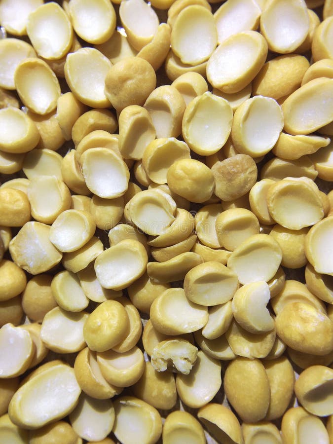 Yellow split dried peas stock image. Image of healthy - 175332849