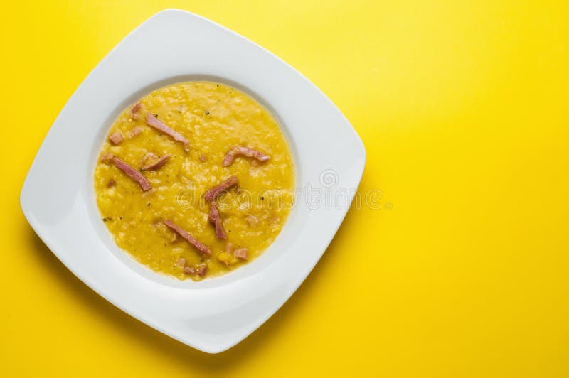 Yellow Split Pea Soup with Ham Stock Image - Image of soup, gold: 100323799