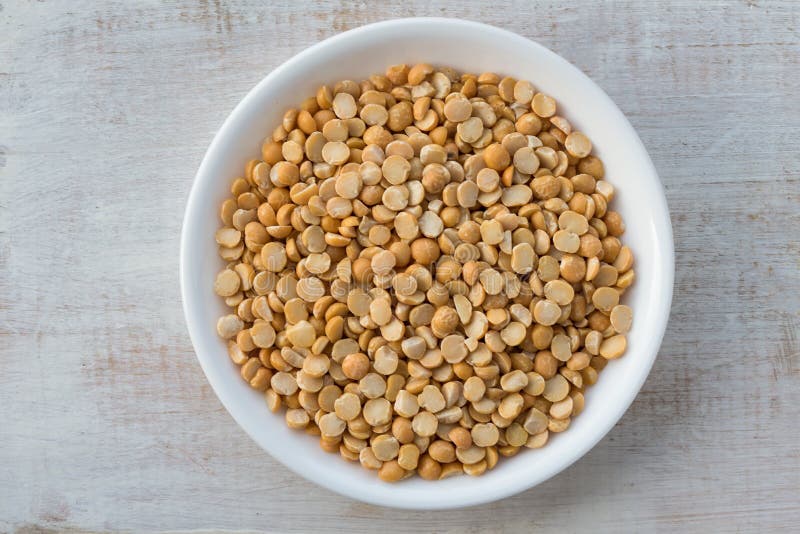 Yellow Split Peas in a Bowl Stock Image - Image of dried, legume: 102164111