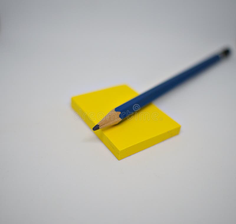 Yellow Sticky Note and the Pencil Stock Photo - Image of memo, adhesive ...