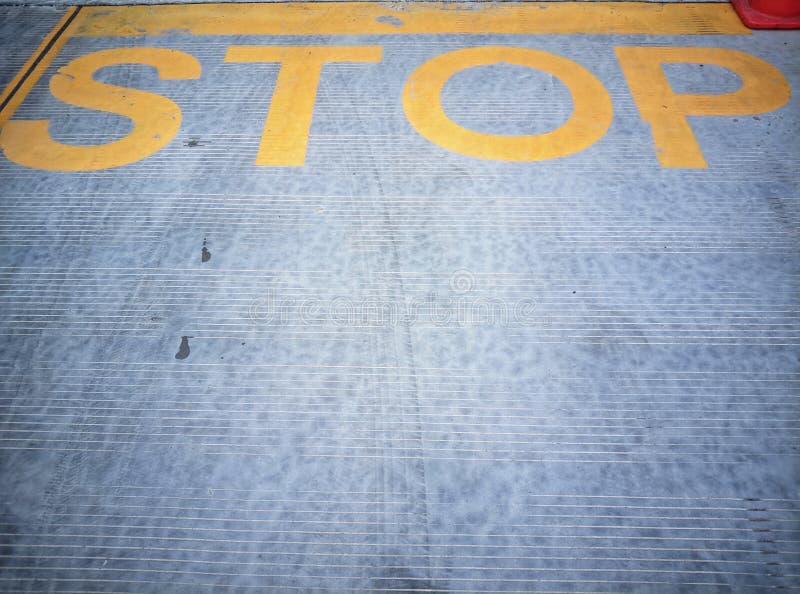 Yellow Stop Light Sign stock photo. Image of neighborhood - 9111554