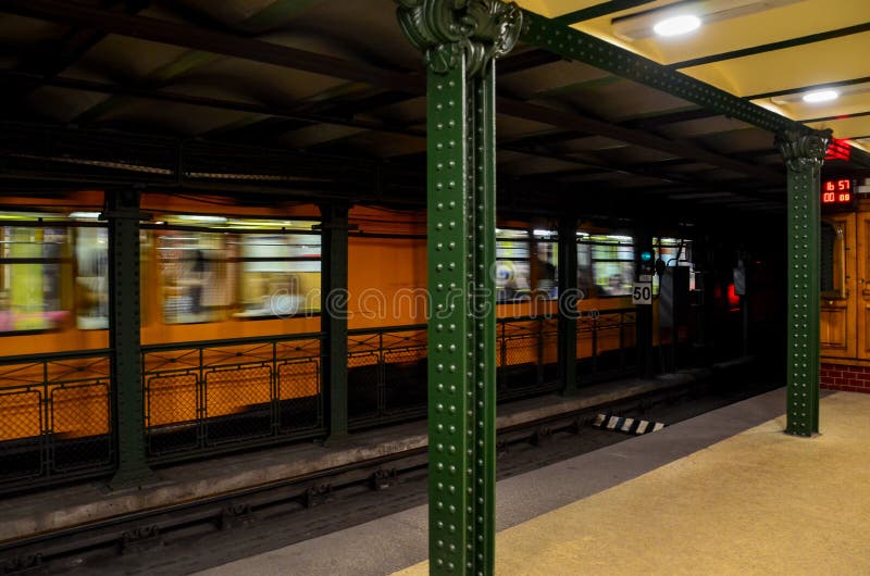 Yellow Train Photo Picture. Image: 111824083