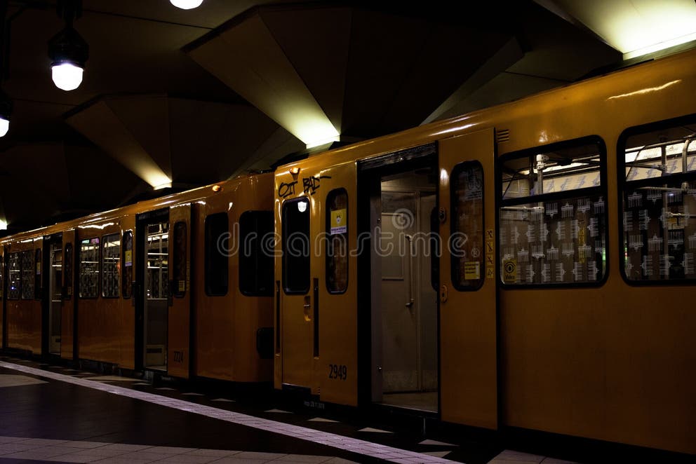 Yellow Train in the Subway in Berlin in Low Light Performance Editorial ...