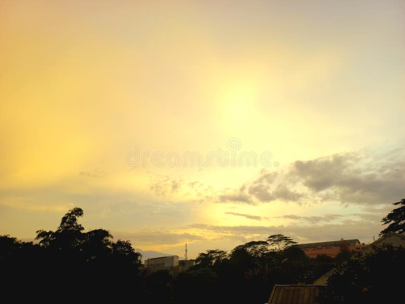 A Yellow View of Skyline at Evening Stock Image - Image of horizon ...