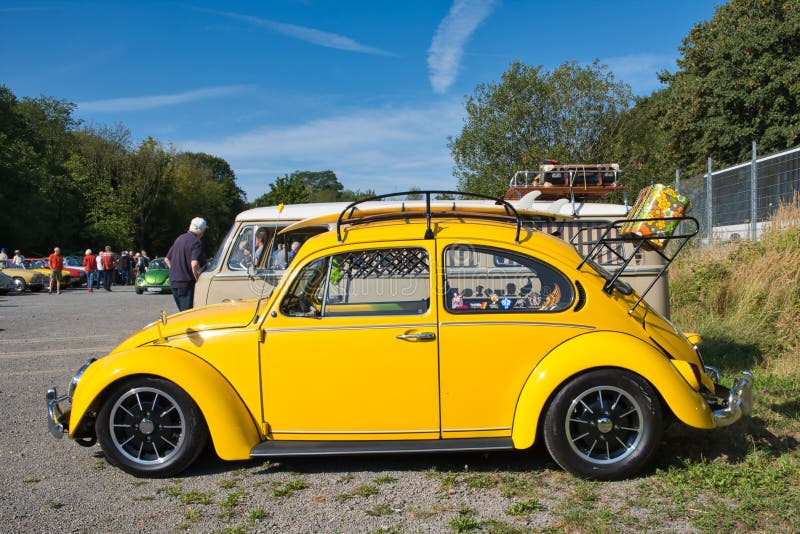 Yellow VW Beetle 1500 Classic Car Editorial Stock Photo - Image of ...