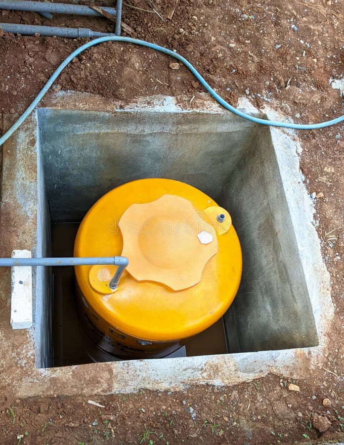 Large Rectangular Water Tank Stock Photos - Free & Royalty-Free Stock ...