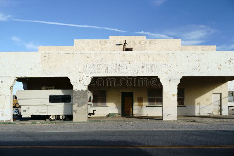 305 Rundown Garage Stock Photos - Free & Royalty-Free Stock Photos from ...