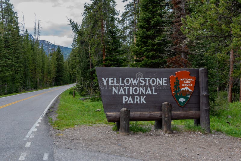 641 Yellowstone Entrance Stock Photos - Free & Royalty-Free Stock ...