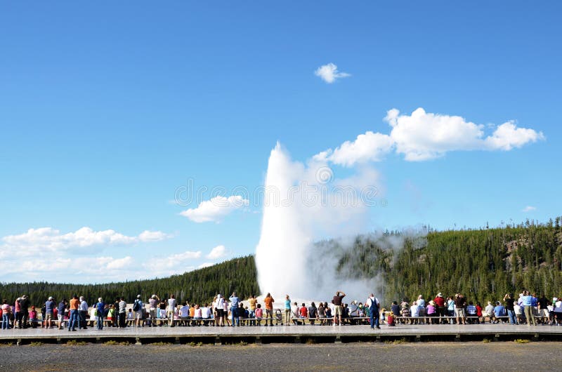 Yellowstone Tourist editorial stock image. Image of grandfather - 20851229
