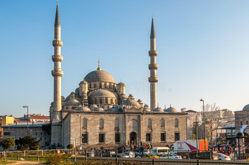 Yeni Cami, the New Mosque editorial image. Image of traveling - 35270990