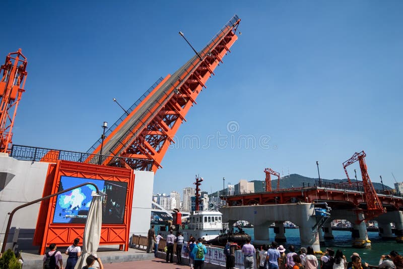 Yeongdodaegyo Bridge, Busan, Korea 3 Editorial Stock Photo - Image of ...
