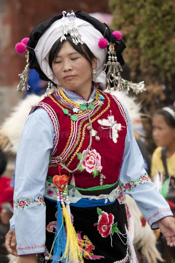 Yi Minority Woman in Traditional Clothes Editorial Photography - Image ...