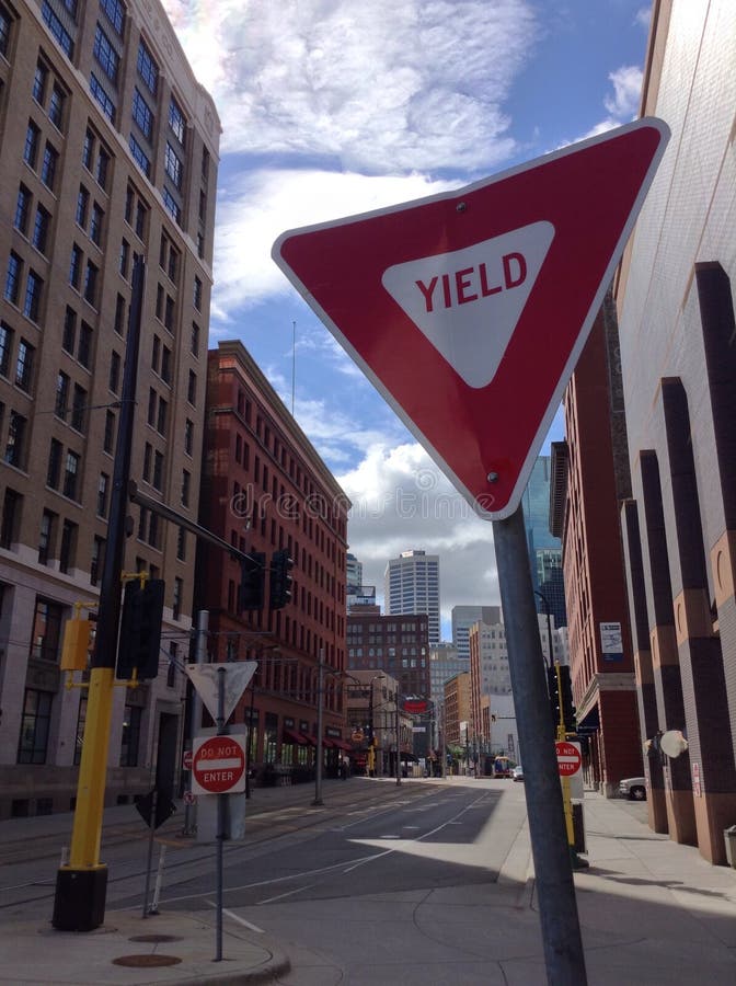 Yield stock photo. Image of metro, yield, sign, traffic - 43549544