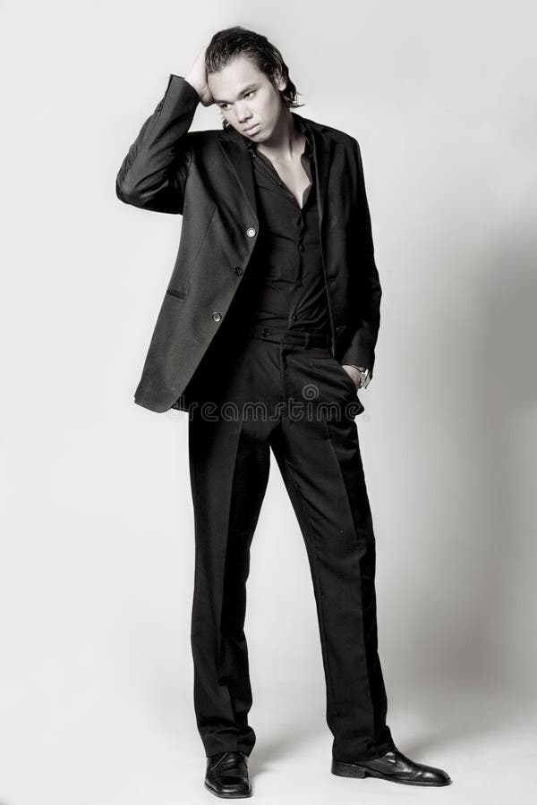 Yo en mi traje imagen de archivo. Imagen de completo, mirando - 3033661