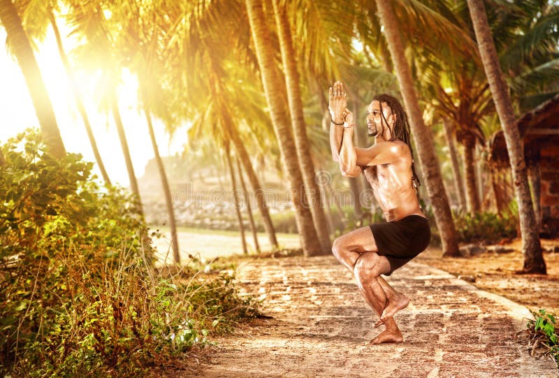 Yogui en la India imagen de archivo. Imagen de aldea - 25685753