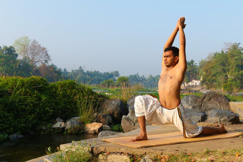 Yogui india foto de archivo. Imagen de indio, entrenamiento - 89726544