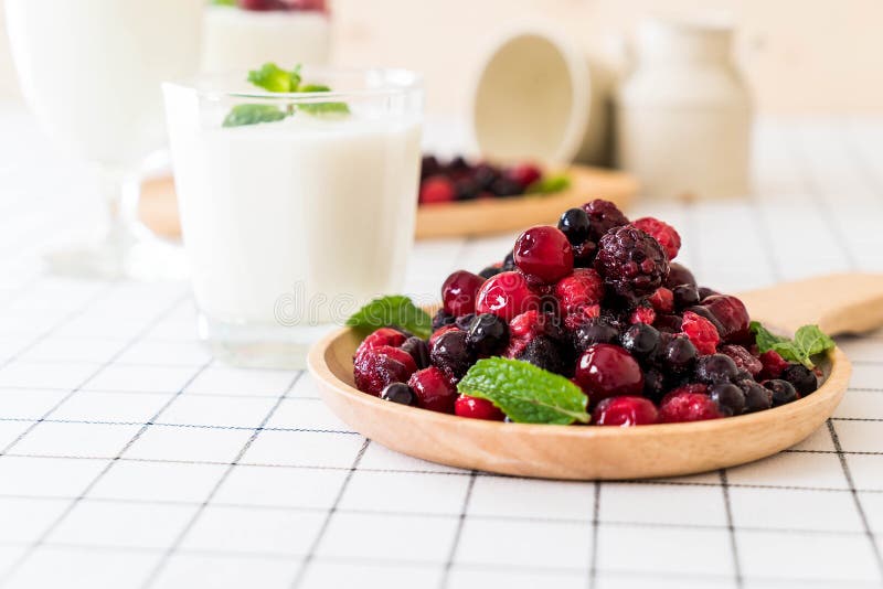 Yogurt with mixed berries stock image. Image of parfait - 94493531