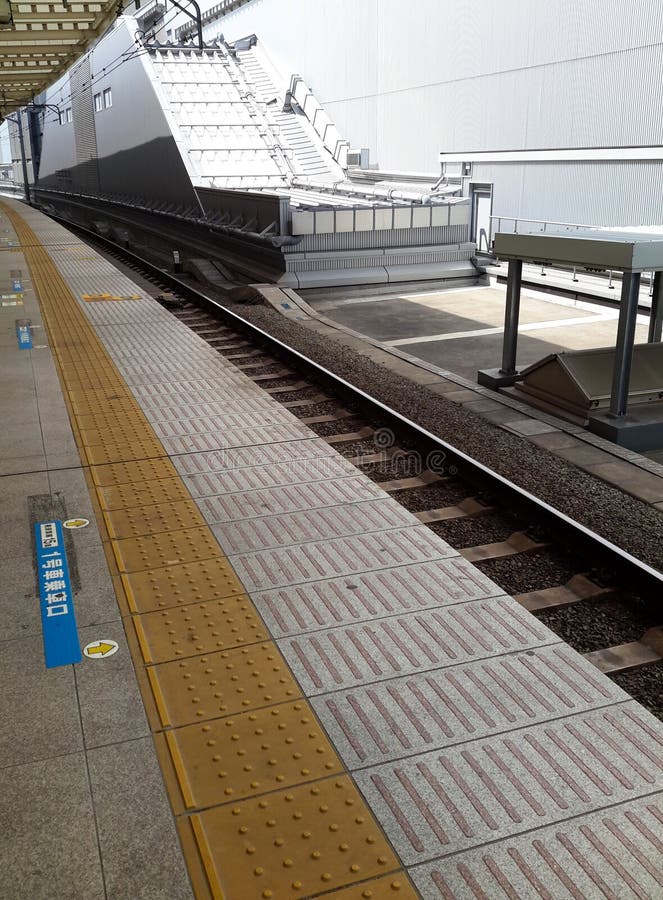 Train Station: Platform Edge Stock Photo - Image of platform, warning ...