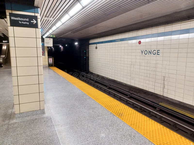 Yonge Subway Station Interior View Editorial Photo - Image of rail ...