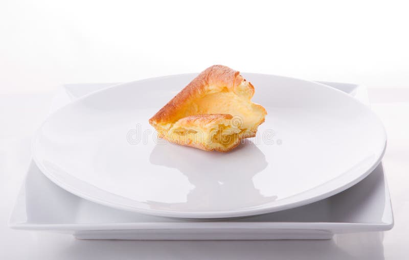 Yorkshire Pudding Op Witte Platen Stock Foto - Image of bruin ...