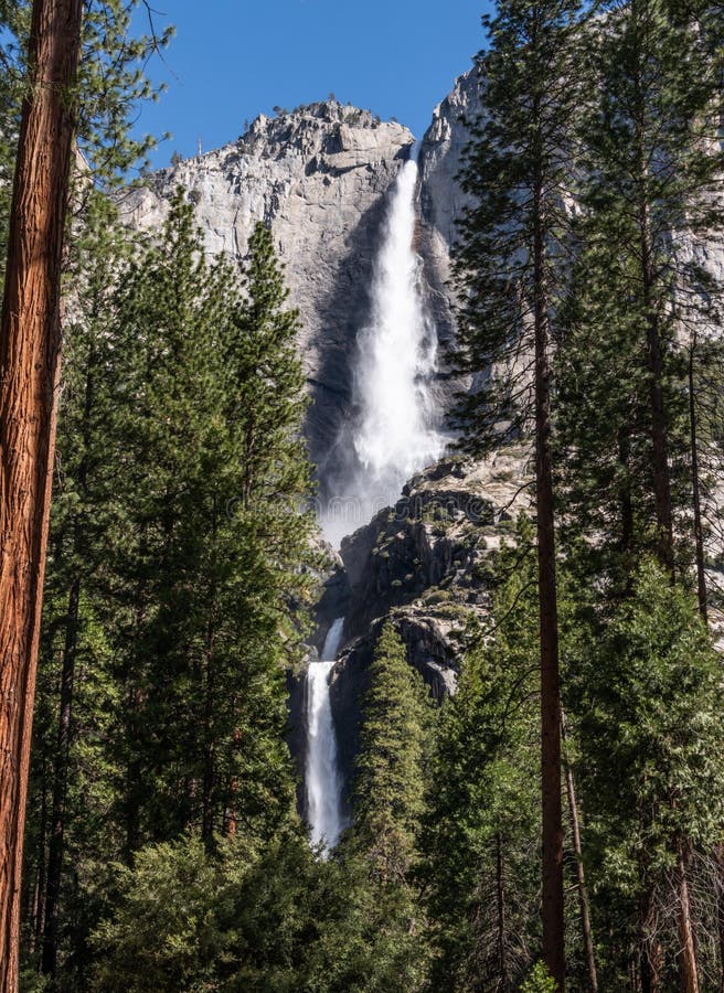 Yosemite Falls Upper and Lower Stock Image - Image of mountain, america: 268421845