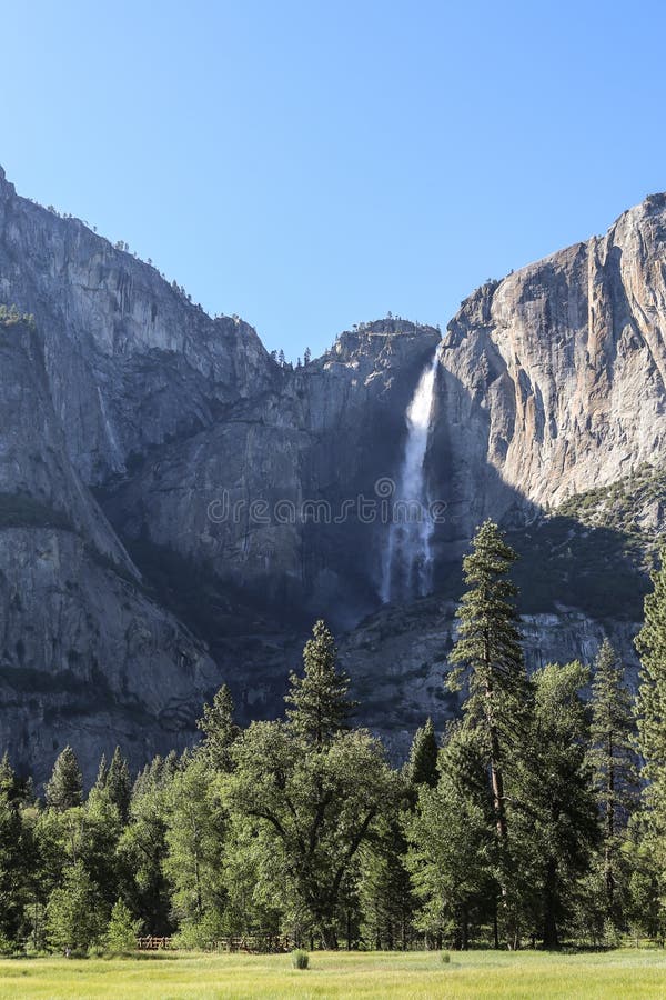 Yosemite valley Fall stock image. Image of hiking, cascade - 35494657