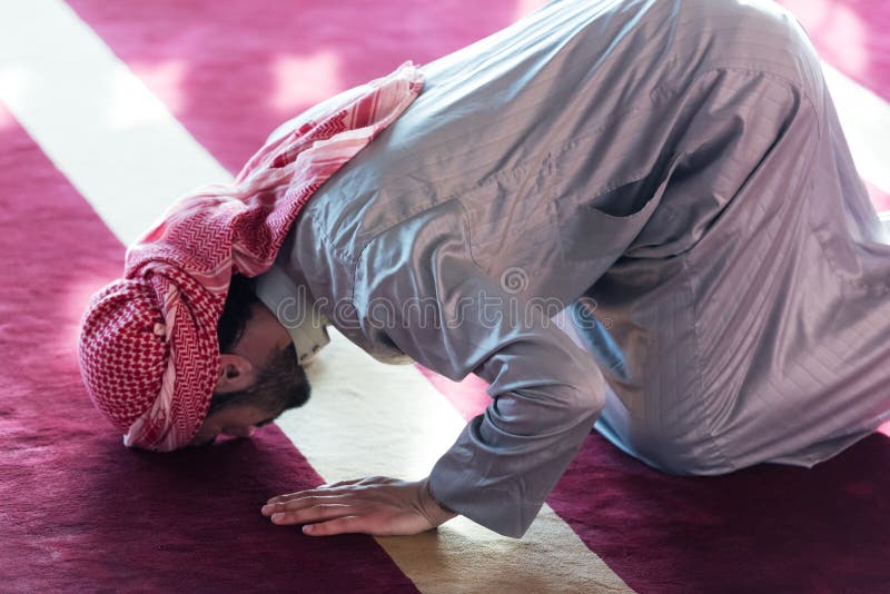 Arabic Man Doing Heavy Weight Exercise for Back Stock Image - Image of ...