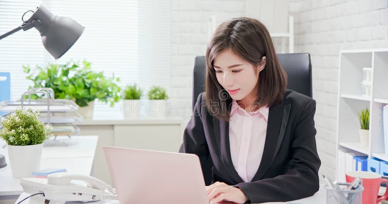 Young Asia Woman Work in Office Stock Photo - Image of chinese ...