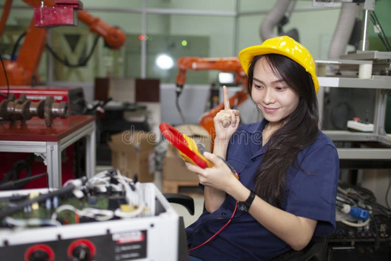 Woman Asian Engineer Doing Chemical Test in Laboratory Stock Photo ...