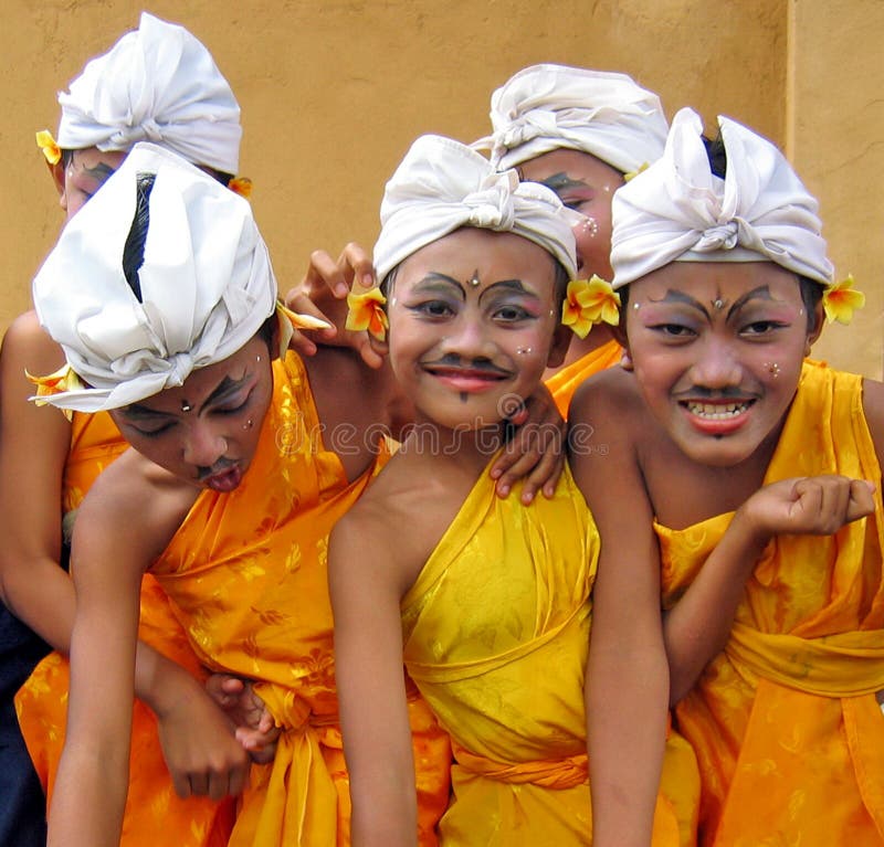 Young balinese dancers editorial stock photo. Image of children - 81386538